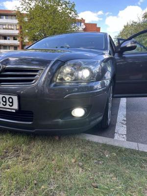 Pelēks Toyota Avensis 2008 Druskininkai, ar dzinēja tilpumu 2.36 L un nobraukumu 183 tūkst. km par 2990 €, foto  vietnē AUTOMOTO.COM.LV