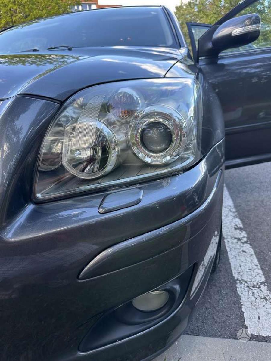 Pelēks Toyota Avensis 2008 Druskininkai, ar dzinēja tilpumu 2.36 L un nobraukumu 183 tūkst. km par 2990 €, foto 5 vietnē AUTOMOTO.COM.LV