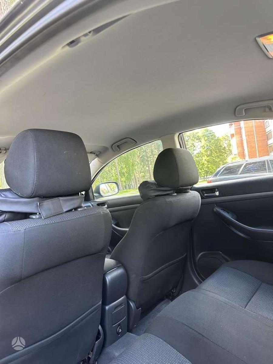 Pelēks Toyota Avensis 2008 Druskininkai, ar dzinēja tilpumu 2.36 L un nobraukumu 183 tūkst. km par 2990 €, foto 13 vietnē AUTOMOTO.COM.LV