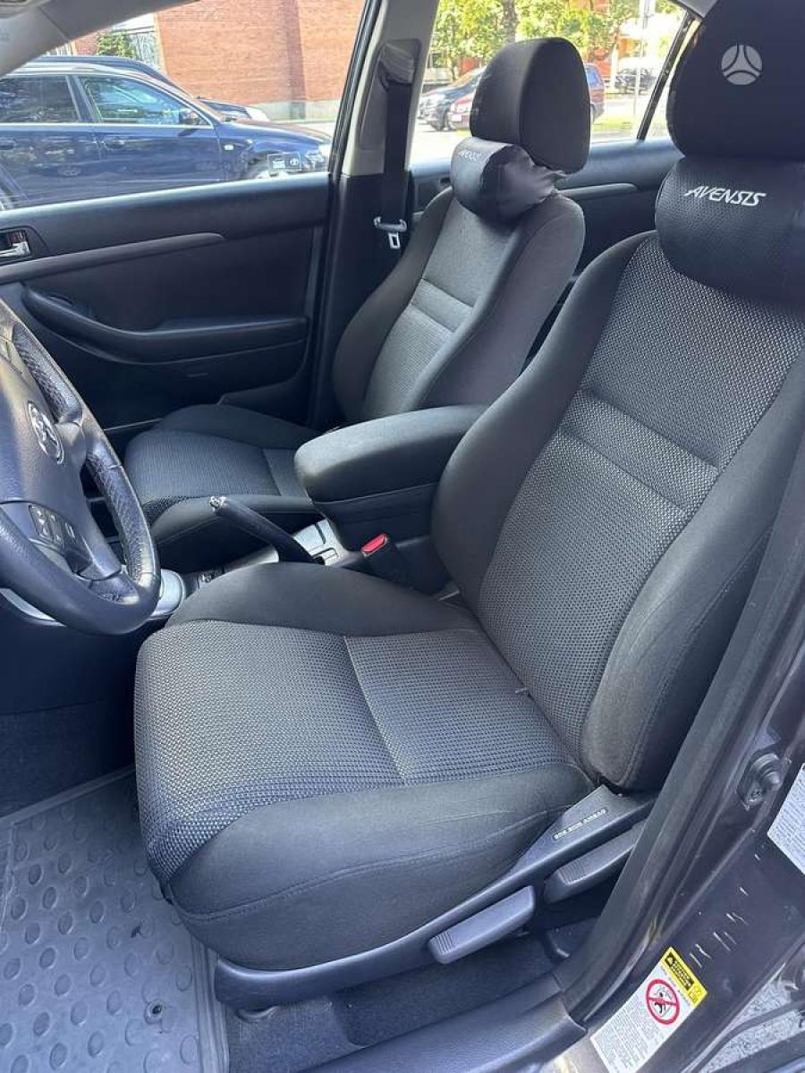 Pelēks Toyota Avensis 2008 Druskininkai, ar dzinēja tilpumu 2.36 L un nobraukumu 183 tūkst. km par 2990 €, foto 15 vietnē AUTOMOTO.COM.LV