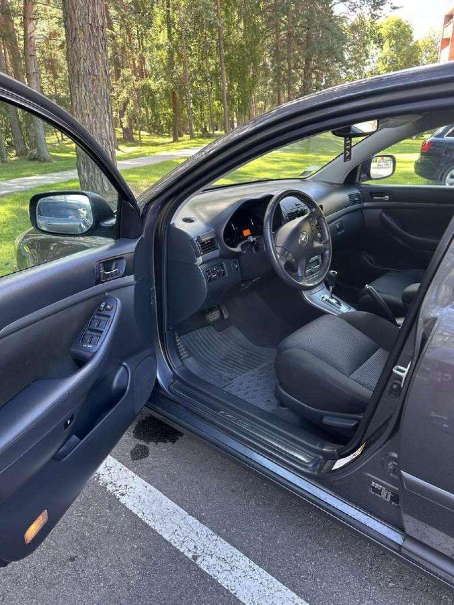 Pelēks Toyota Avensis 2008 Druskininkai, ar dzinēja tilpumu 2.36 L un nobraukumu 183 tūkst. km par 2990 €, foto 18 vietnē AUTOMOTO.COM.LV