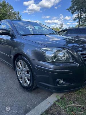 Pelēks Toyota Avensis 2008 Druskininkai, ar dzinēja tilpumu 2.36 L un nobraukumu 183 tūkst. km par 2990 €, foto 25 vietnē AUTOMOTO.COM.LV