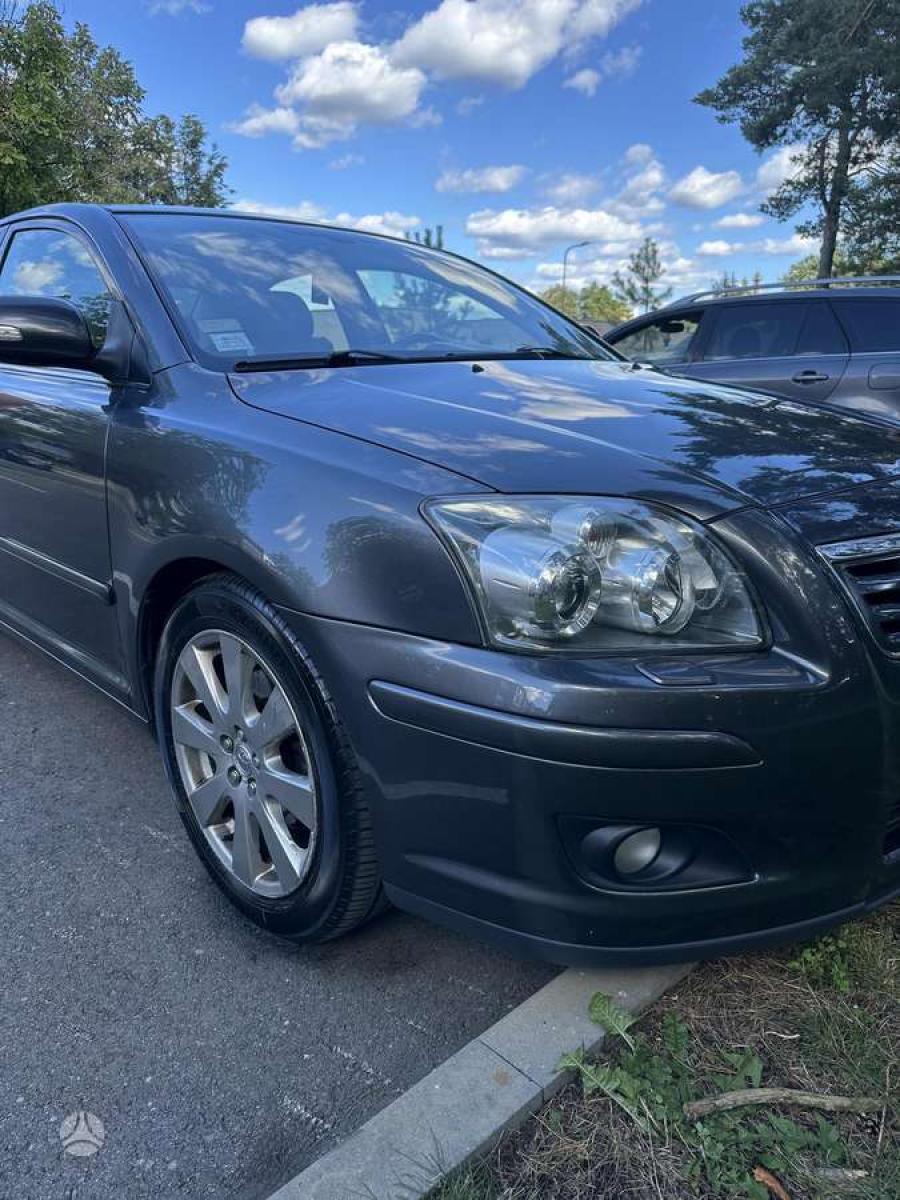 Pelēks Toyota Avensis 2008 Druskininkai, ar dzinēja tilpumu 2.36 L un nobraukumu 183 tūkst. km par 2990 €, foto 25 vietnē AUTOMOTO.COM.LV