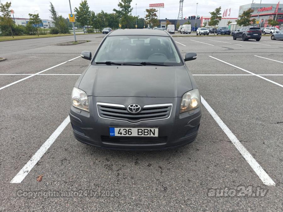 Pelēks Toyota Avensis 2008 Tallina, ar dzinēja tilpumu 1.60 L un nobraukumu 132 tūkst. km par 2000 €, foto 3 vietnē AUTOMOTO.COM.LV