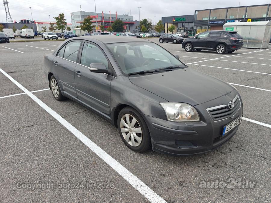Pelēks Toyota Avensis 2008 Tallina, ar dzinēja tilpumu 1.60 L un nobraukumu 132 tūkst. km par 2000 €, foto 4 vietnē AUTOMOTO.COM.LV