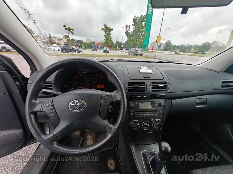 Pelēks Toyota Avensis 2008 Tallina, ar dzinēja tilpumu 1.60 L un nobraukumu 132 tūkst. km par 2000 €, foto 6 vietnē AUTOMOTO.COM.LV