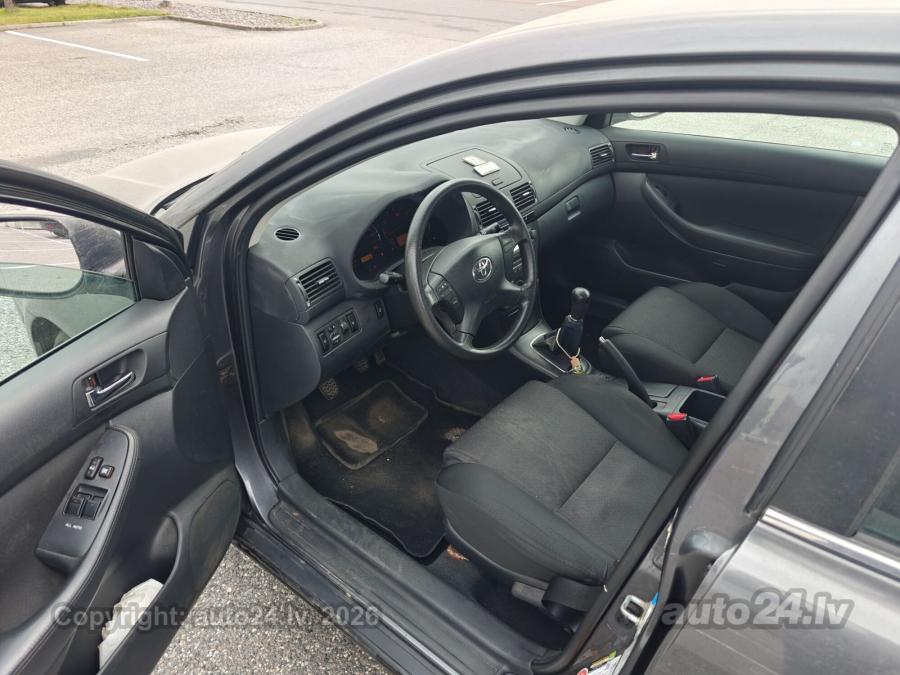 Pelēks Toyota Avensis 2008 Tallina, ar dzinēja tilpumu 1.60 L un nobraukumu 132 tūkst. km par 2000 €, foto 8 vietnē AUTOMOTO.COM.LV