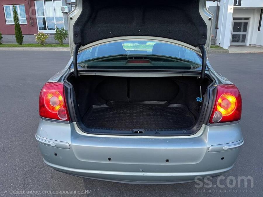 Grey Toyota Avensis 2008 in Riga, with an engine capacity of 2.00 L and mileage of 191 thousand km for 4000 €, photo 5 on AUTOMOTO.COM.LV