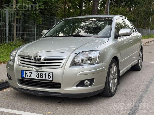 Серый Тойота Авенсис 2008 в Рига, объемом двигателя 2.00 л и пробегом 189 тыс. км за 2800 €, фото 1 на AUTOMOTO.COM.LV