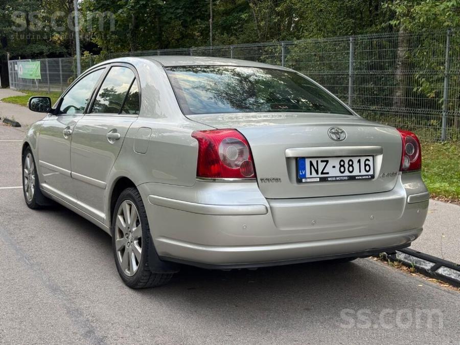 Pelēks Toyota Avensis 2008 Rīga, ar dzinēja tilpumu 2.00 L un nobraukumu 189 tūkst. km par 2800 €, foto 5 vietnē AUTOMOTO.COM.LV
