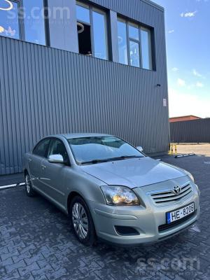 Серый Тойота Авенсис 2008 в Елгава, объемом двигателя 1.60 л и пробегом 297 тыс. км за 1800 €, фото 1 на AUTOMOTO.COM.LV