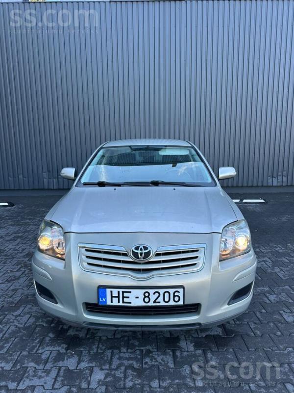 Pelēks Toyota Avensis 2008 Jelgava, ar dzinēja tilpumu 1.60 L un nobraukumu 297 tūkst. km par 1800 €, foto 3 vietnē AUTOMOTO.COM.LV