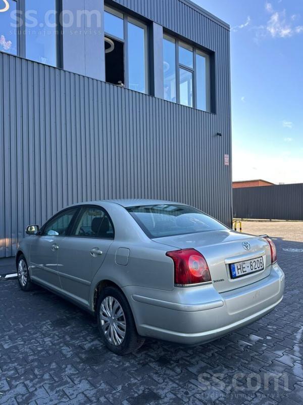 Pelēks Toyota Avensis 2008 Jelgava, ar dzinēja tilpumu 1.60 L un nobraukumu 297 tūkst. km par 1800 €, foto 5 vietnē AUTOMOTO.COM.LV