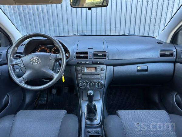 Pelēks Toyota Avensis 2008 Jelgava, ar dzinēja tilpumu 1.60 L un nobraukumu 297 tūkst. km par 1800 €, foto 10 vietnē AUTOMOTO.COM.LV