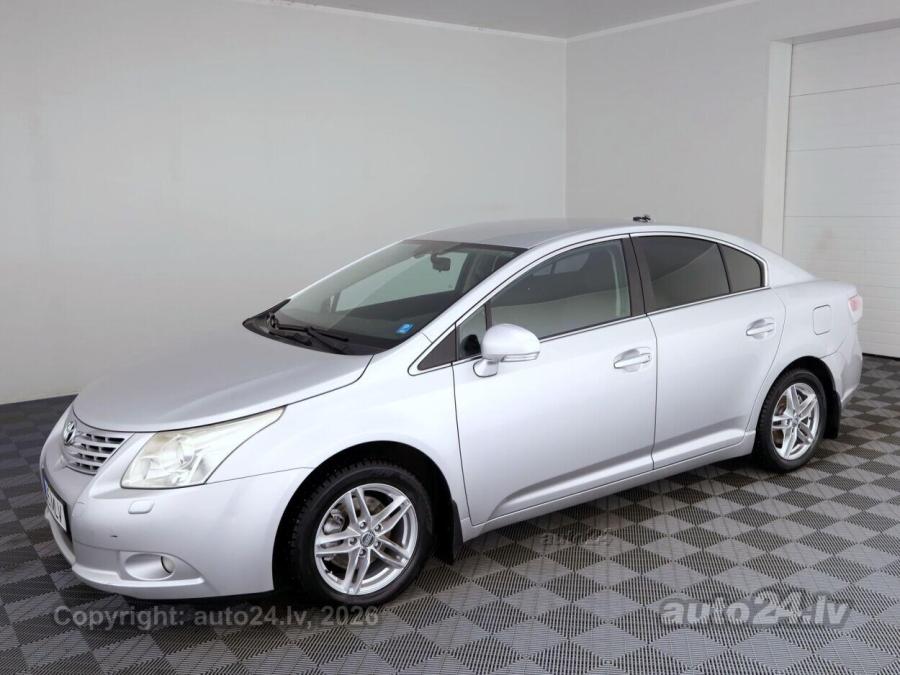 Pelēks Toyota Avensis 2009 Tallina, ar dzinēja tilpumu 1.80 L un nobraukumu 194 tūkst. km par 4499 €, foto 2 vietnē AUTOMOTO.COM.LV
