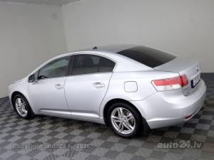 Pelēks Toyota Avensis 2009 Tallina, ar dzinēja tilpumu 1.80 L un nobraukumu 194 tūkst. km par 4499 €, foto 4 vietnē AUTOMOTO.COM.LV