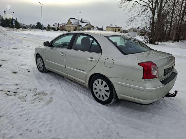 Pelēks Toyota Avensis 2009 Pakruojis, ar dzinēja tilpumu 2.00 L un nobraukumu 368 tūkst. km par 1350 €, foto 6 vietnē AUTOMOTO.COM.LV