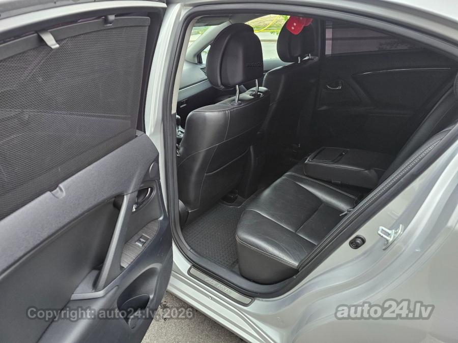 Pelēks Toyota Avensis 2009 Tallina, ar dzinēja tilpumu 2.20 L un nobraukumu 224 tūkst. km par 6100 €, foto 9 vietnē AUTOMOTO.COM.LV