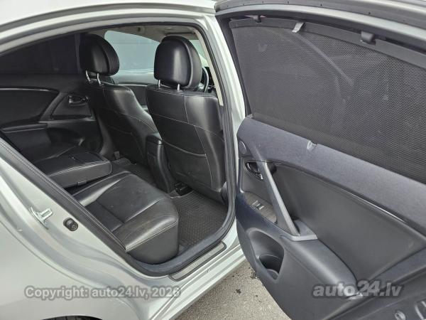 Серый Тойота Авенсис 2009 в Таллин, объемом двигателя 2.20 л и пробегом 224 тыс. км за 6100 €, фото 10 на AUTOMOTO.COM.LV