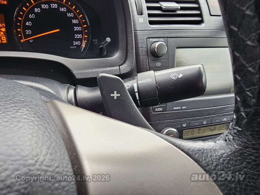 Pelēks Toyota Avensis 2009 Tallina, ar dzinēja tilpumu 2.20 L un nobraukumu 224 tūkst. km par 6100 €, foto 22 vietnē AUTOMOTO.COM.LV