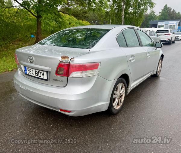 Grey Toyota Avensis 2009 in Tallinn, with an engine capacity of 1.80 L and mileage of 340 thousand km for 2599 €, photo 4 on AUTOMOTO.COM.LV