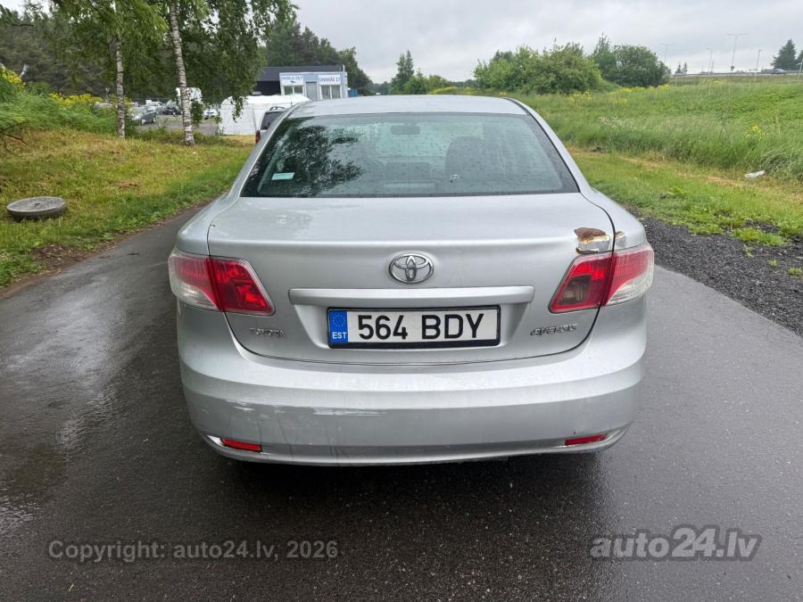 Grey Toyota Avensis 2009 in Tallinn, with an engine capacity of 1.80 L and mileage of 340 thousand km for 2599 €, photo 6 on AUTOMOTO.COM.LV