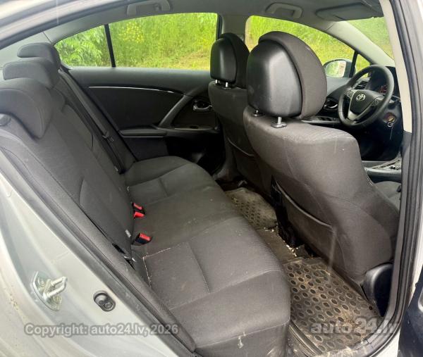 Grey Toyota Avensis 2009 in Tallinn, with an engine capacity of 1.80 L and mileage of 340 thousand km for 2599 €, photo 8 on AUTOMOTO.COM.LV