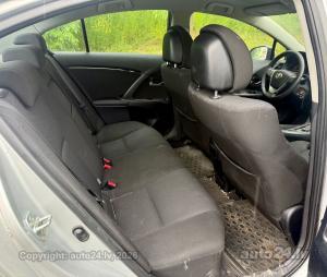 Grey Toyota Avensis 2009 in Tallinn, with an engine capacity of 1.80 L and mileage of 340 thousand km for 2599 €, photo 9 on AUTOMOTO.COM.LV