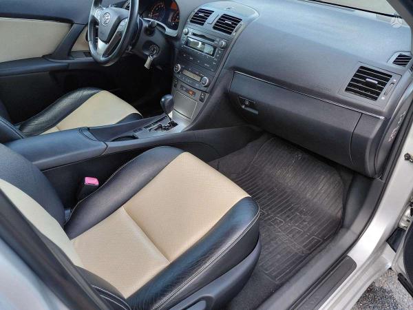 Grey Toyota Avensis 2009 in Vilnius, with an engine capacity of 1.99 L and mileage of 232 thousand km for 5990 €, photo 3 on AUTOMOTO.COM.LV