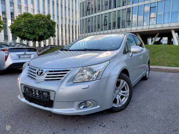 Grey Toyota Avensis 2009 in Vilnius, with an engine capacity of 1.99 L and mileage of 232 thousand km for 5990 €, photo 8 on AUTOMOTO.COM.LV