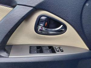 Grey Toyota Avensis 2009 in Vilnius, with an engine capacity of 1.99 L and mileage of 232 thousand km for 5990 €, photo 16 on AUTOMOTO.COM.LV
