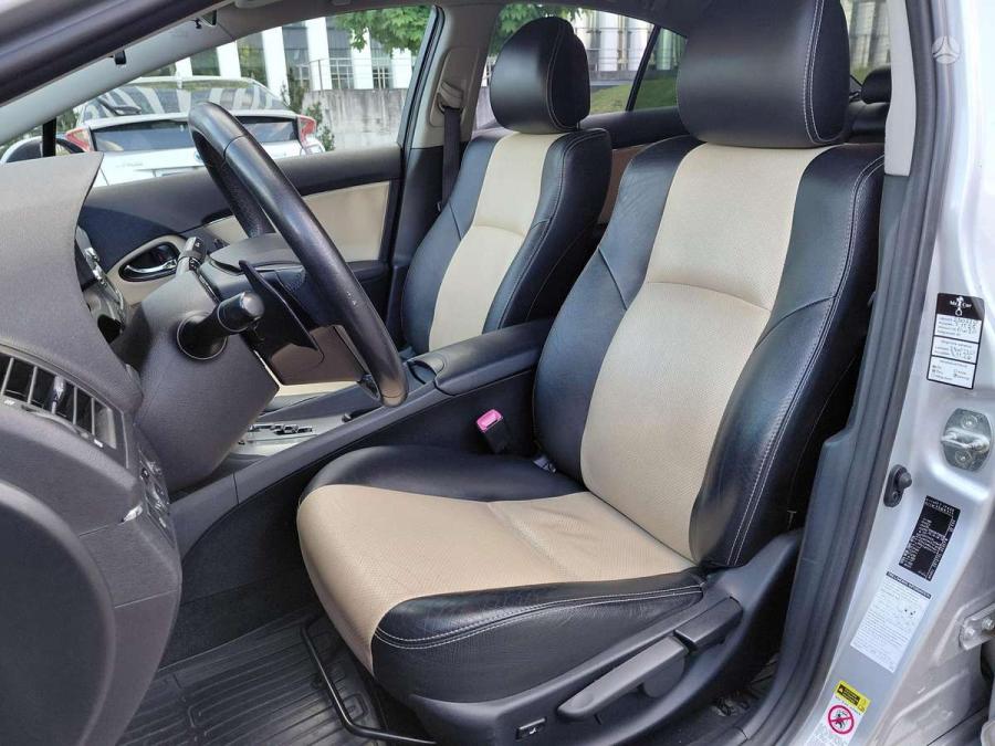 Grey Toyota Avensis 2009 in Vilnius, with an engine capacity of 1.99 L and mileage of 232 thousand km for 5990 €, photo 19 on AUTOMOTO.COM.LV
