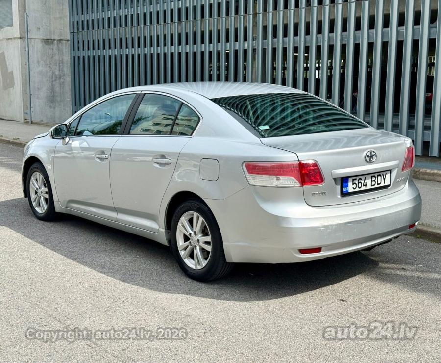 Pelēks Toyota Avensis 2009 Tallina, ar dzinēja tilpumu 1.80 L un nobraukumu 330 tūkst. km par 2999 €, foto 5 vietnē AUTOMOTO.COM.LV