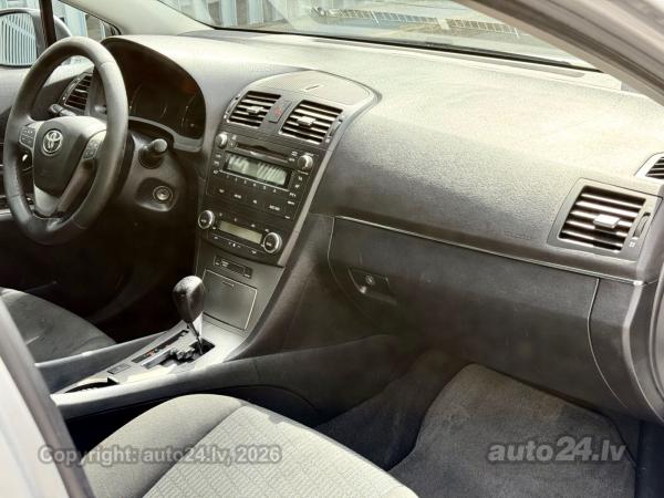 Grey Toyota Avensis 2009 in Tallinn, with an engine capacity of 1.80 L and mileage of 330 thousand km for 2999 €, photo 7 on AUTOMOTO.COM.LV