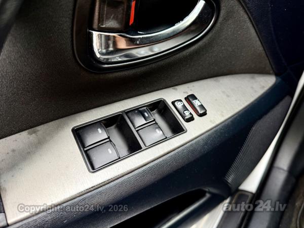 Grey Toyota Avensis 2009 in Tallinn, with an engine capacity of 1.80 L and mileage of 330 thousand km for 2999 €, photo 9 on AUTOMOTO.COM.LV