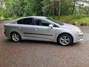 Grey Toyota Avensis 2009 in Vilnius, with an engine capacity of 1.80 L and mileage of 166 thousand km for 6200 €, photo 3 on AUTOMOTO.COM.LV