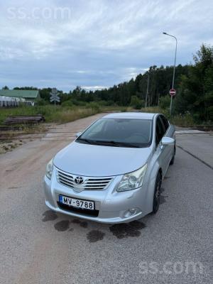 Pelēks Toyota Avensis 2009 Tukums, ar dzinēja tilpumu 2.00 L un nobraukumu 316 tūkst. km par 3500 €, foto 5 vietnē AUTOMOTO.COM.LV