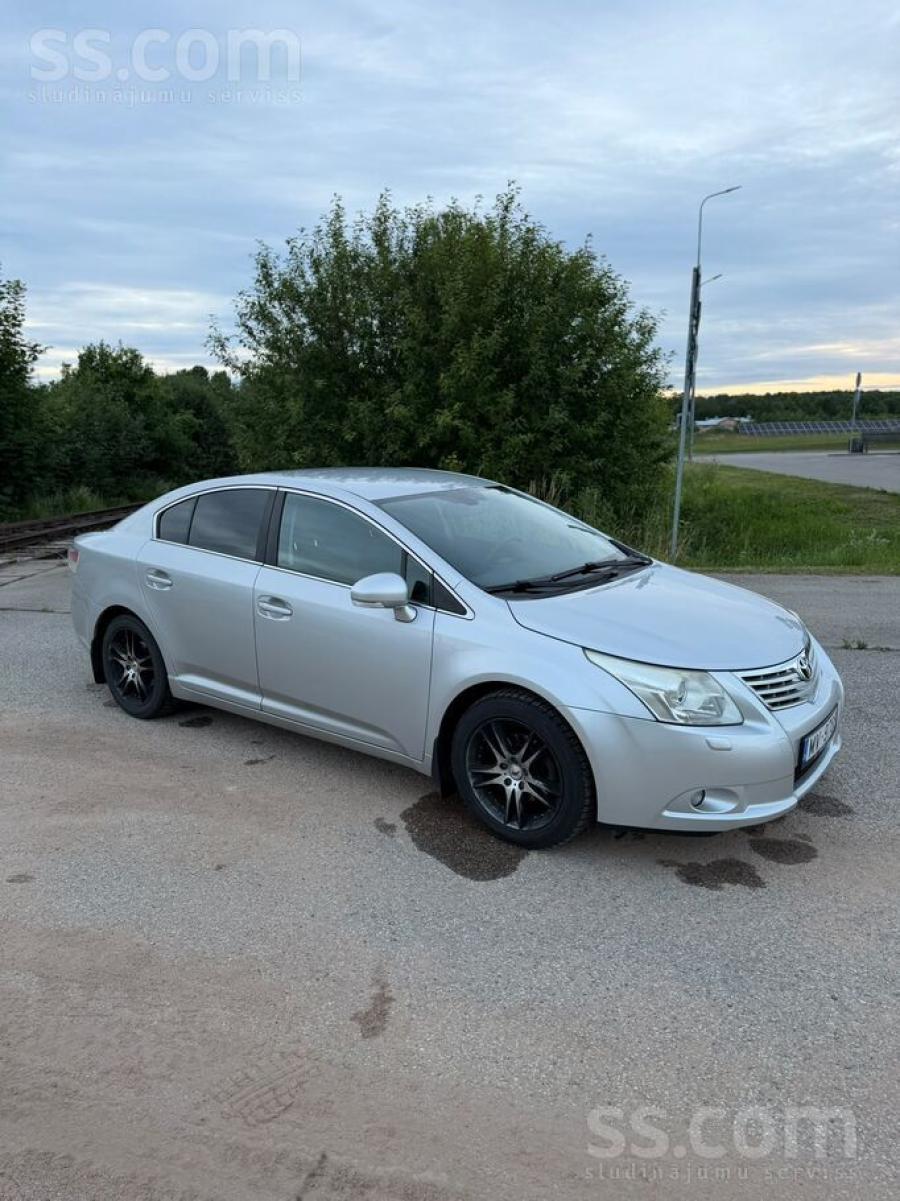 Pelēks Toyota Avensis 2009 Tukums, ar dzinēja tilpumu 2.00 L un nobraukumu 316 tūkst. km par 3500 €, foto 7 vietnē AUTOMOTO.COM.LV