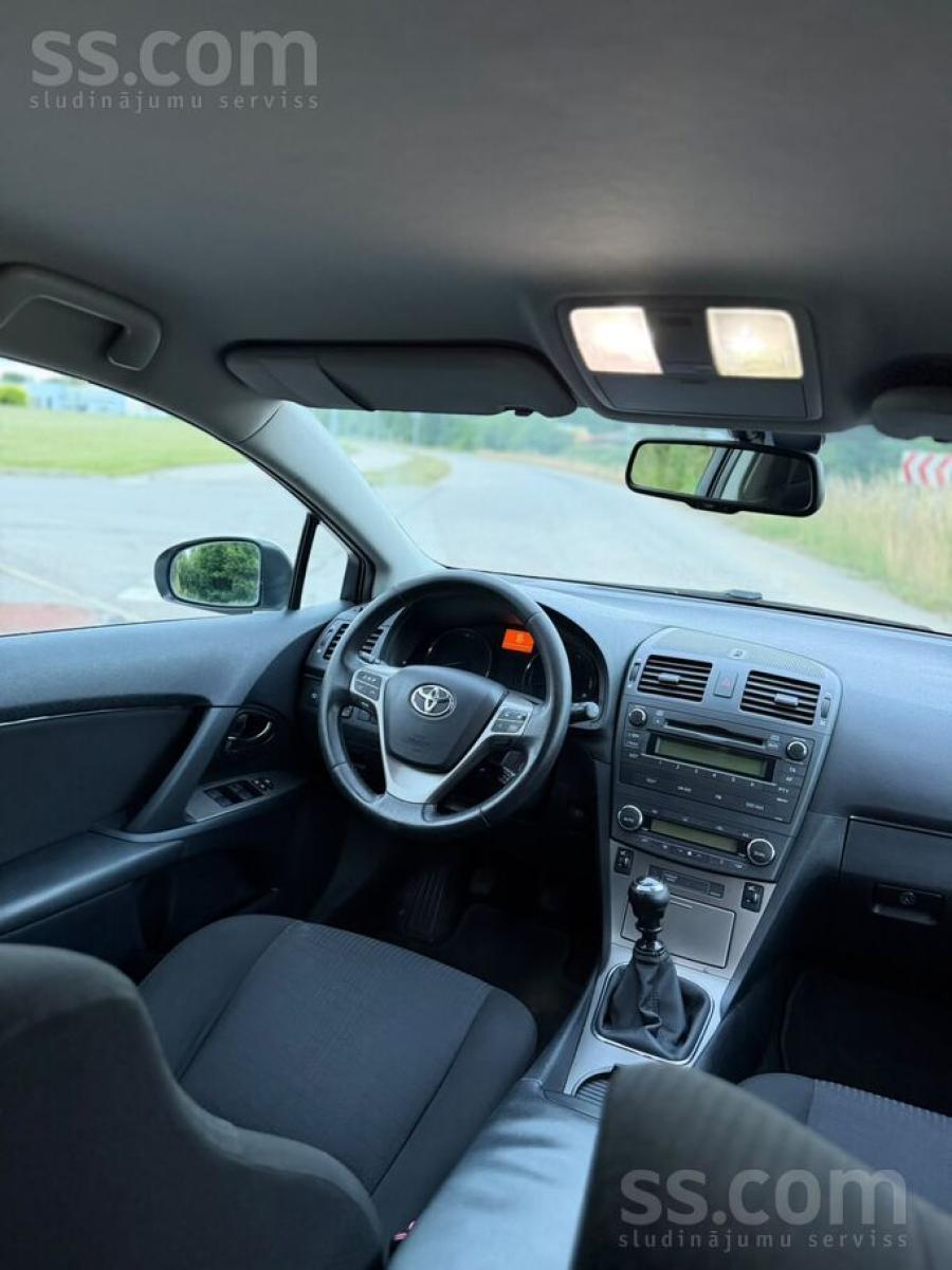 Pelēks Toyota Avensis 2009 Tukums, ar dzinēja tilpumu 2.00 L un nobraukumu 316 tūkst. km par 3500 €, foto 12 vietnē AUTOMOTO.COM.LV