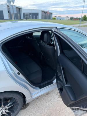 Pelēks Toyota Avensis 2009 Tukums, ar dzinēja tilpumu 2.00 L un nobraukumu 316 tūkst. km par 3500 €, foto 14 vietnē AUTOMOTO.COM.LV