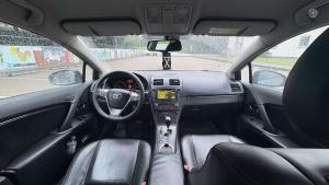 Grey Toyota Avensis 2009 in Jurbarkas, with an engine capacity of 2.23 L and mileage of 295 thousand km for 3900 €, photo 9 on AUTOMOTO.COM.LV