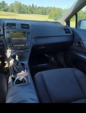 Pelēks Toyota Avensis 2009 Rietavas, ar dzinēja tilpumu 2.20 L un nobraukumu 292 tūkst. km par 3200 €, foto 5 vietnē AUTOMOTO.COM.LV