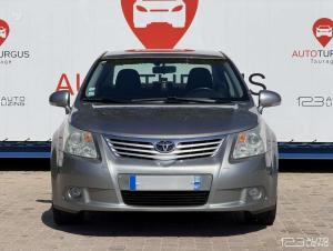 Grey Toyota Avensis 2009 in Taurage, with an engine capacity of 2.20 L and mileage of 289 thousand km for 3950 €, photo 4 on AUTOMOTO.COM.LV