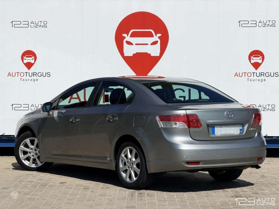 Grey Toyota Avensis 2009 in Taurage, with an engine capacity of 2.20 L and mileage of 289 thousand km for 3950 €, photo 6 on AUTOMOTO.COM.LV