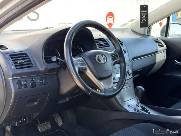 Pelēks Toyota Avensis 2009 Tauragė, ar dzinēja tilpumu 2.20 L un nobraukumu 289 tūkst. km par 3950 €, foto 10 vietnē AUTOMOTO.COM.LV