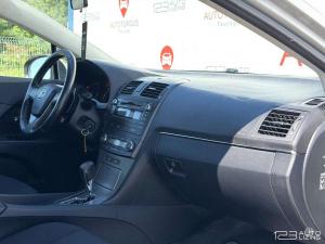 Grey Toyota Avensis 2009 in Taurage, with an engine capacity of 2.20 L and mileage of 289 thousand km for 3950 €, photo 14 on AUTOMOTO.COM.LV