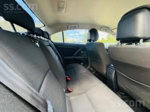 Grey Toyota Avensis 2009 in Riga, with an engine capacity of 2.00 L and mileage of 249 thousand km for 4750 €, photo 10 on AUTOMOTO.COM.LV