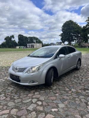 Серый Тойота Авенсис 2009 в Укмерге, объемом двигателя 1.99 л и пробегом 228 тыс. км за 5999 €, фото  на AUTOMOTO.COM.LV