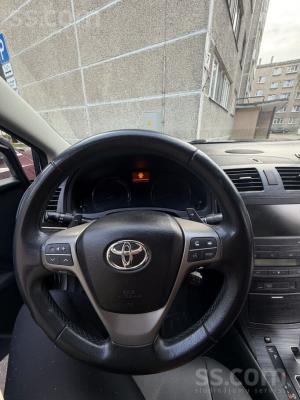 Grey Toyota Avensis 2009 in Daugavpils, with an engine capacity of 2.20 L and mileage of 225 thousand km for 3000 €, photo 11 on AUTOMOTO.COM.LV