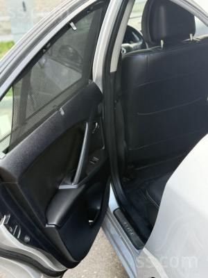 Grey Toyota Avensis 2009 in Daugavpils, with an engine capacity of 2.20 L and mileage of 225 thousand km for 3000 €, photo 16 on AUTOMOTO.COM.LV